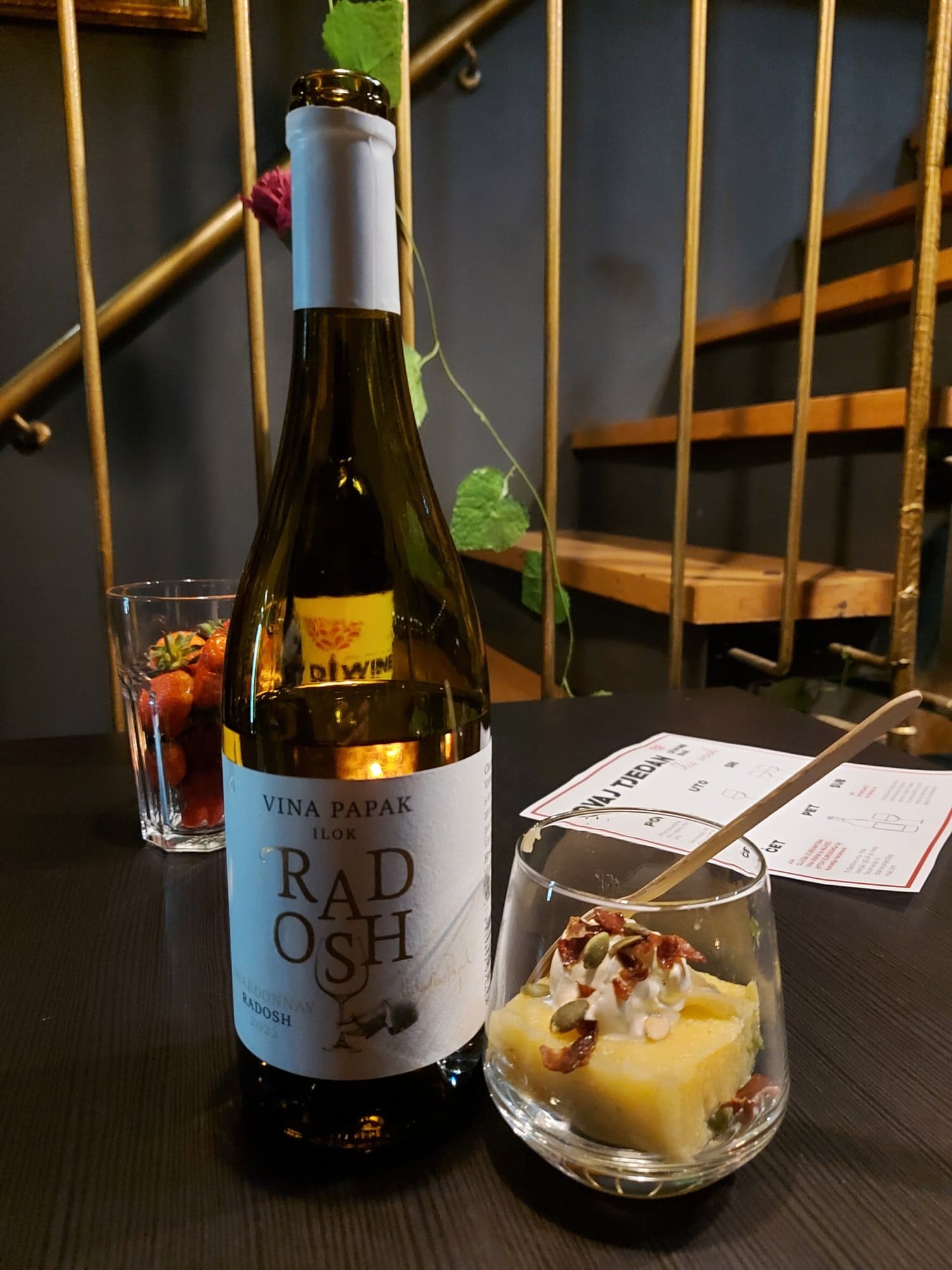 Glazba iz dekantera: Vina Papak i najveći hitovi Eurosonga ...